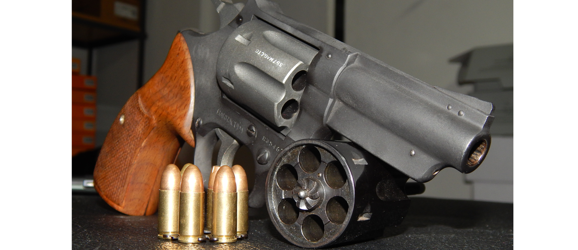 Revolver FN BARRACUDA calibre .357 Magnum y 9mm Parabelum cañon de 3 ...